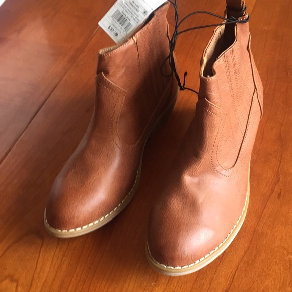 Universal Thread | Shoes | Universal Thread Cognac Ankle Booties ...